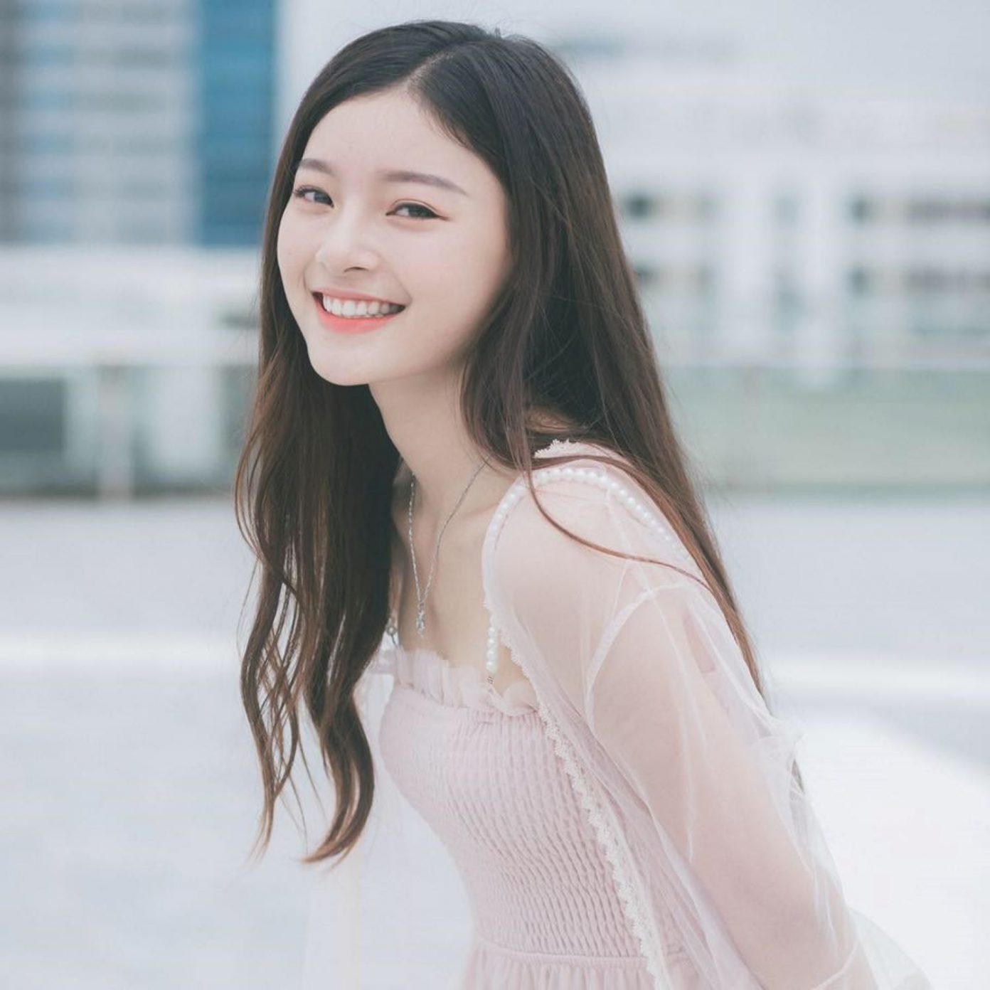 Đỗ Thu Huyền – Nàng Á khôi xinh đẹp tài sắc - Việt Nam Trẻ